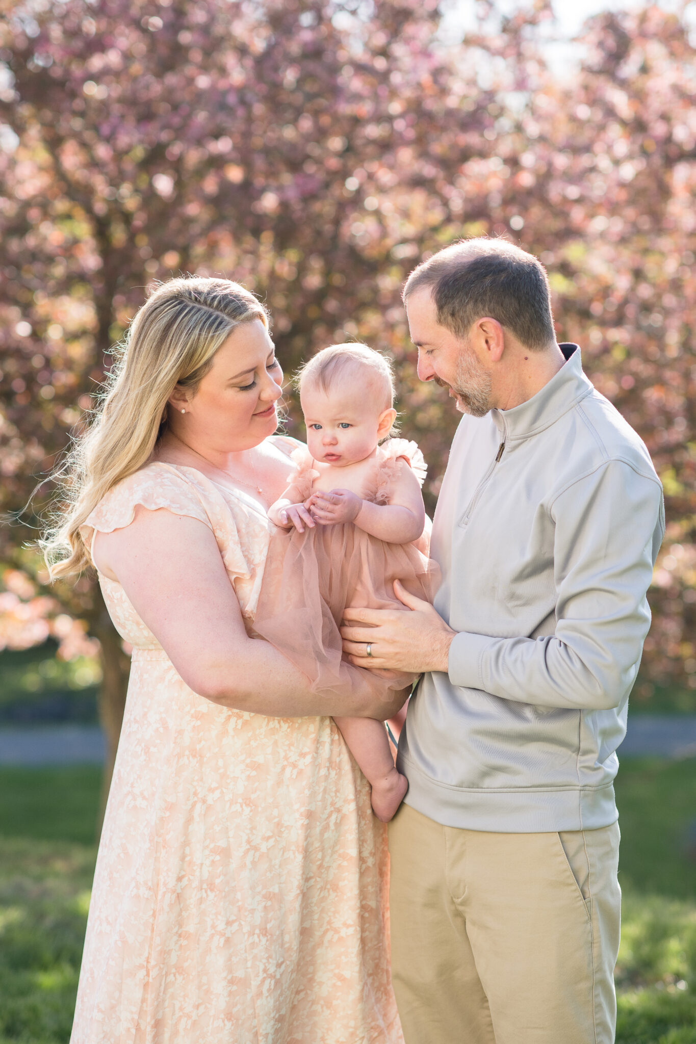 5 Reasons We Love Spring & Summer Family Photos - Michelle Lindsay Blog