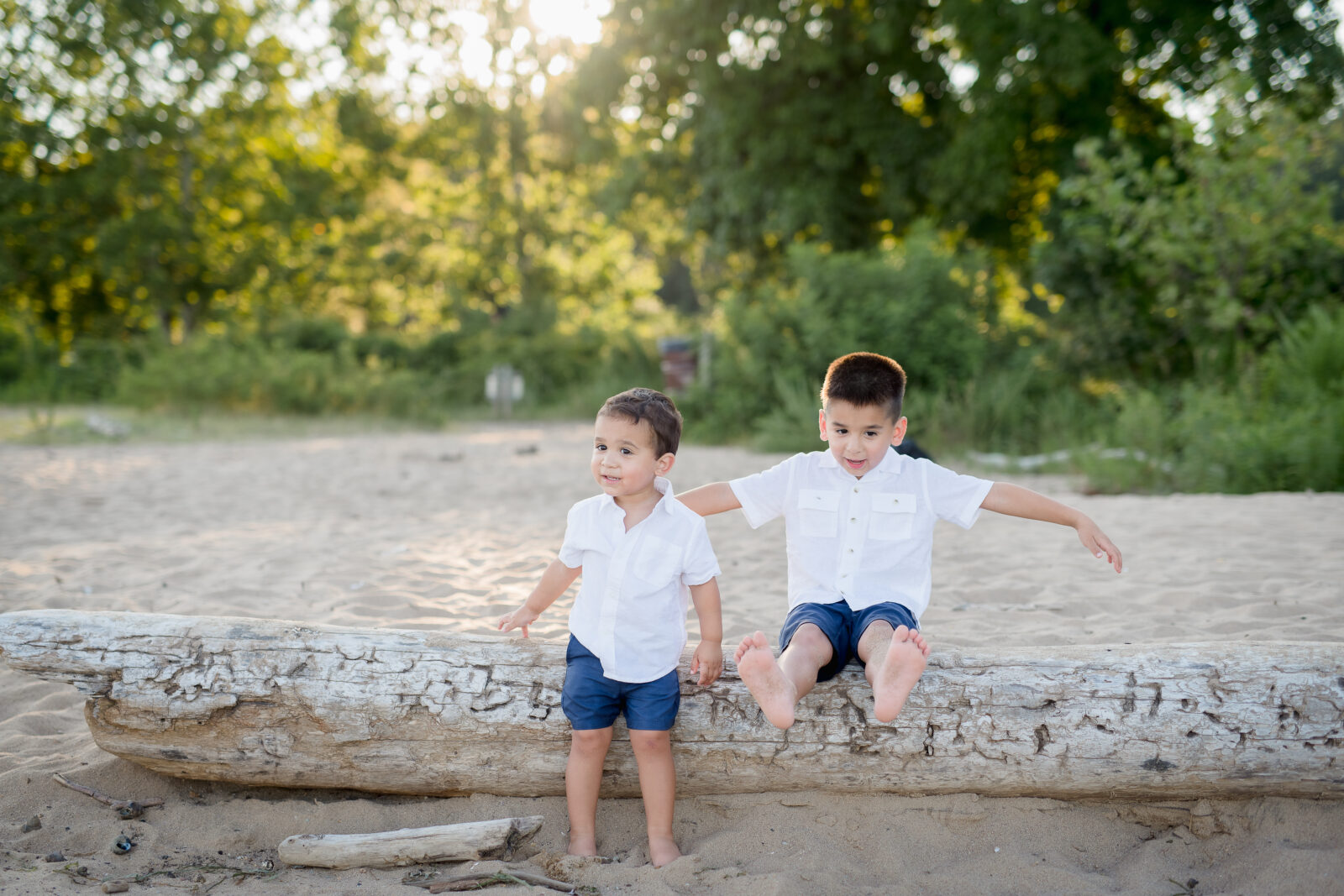 5 Reasons We Love Spring & Summer Family Photos - Michelle Lindsay Blog